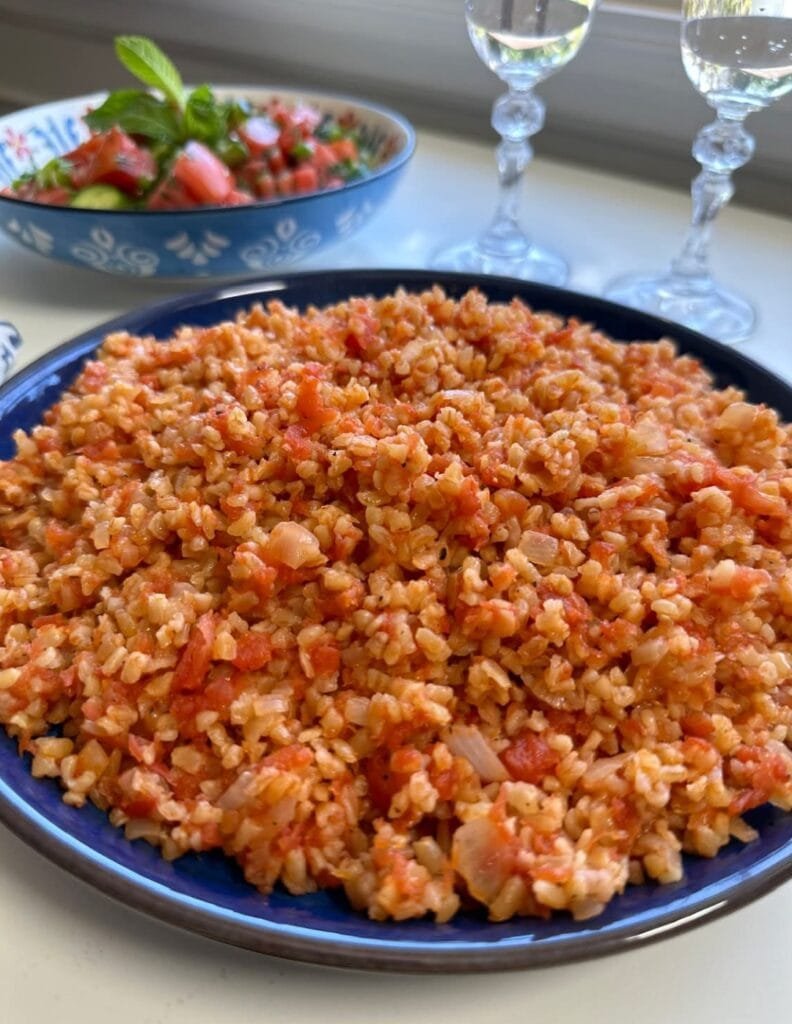 Tomato Bulgur Pilaf - EASY RECIPES