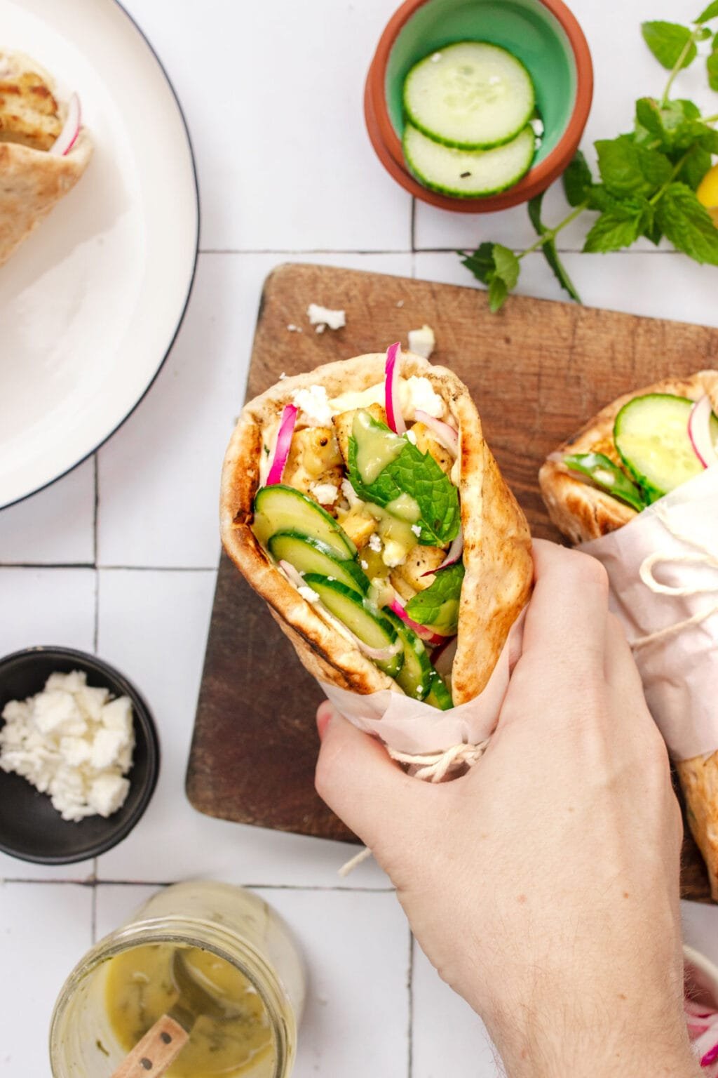 Mediterranean Tofu Pita Pockets - EASY RECIPES